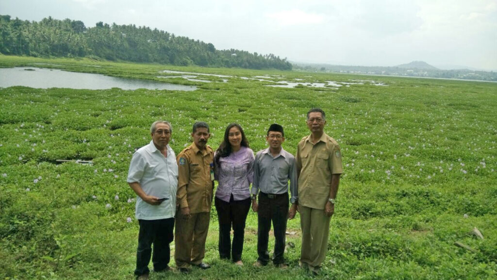 Rektor Unwaha bersama Kadisperta Pemprov Maluku Utara dan Kepala Pusat ...
